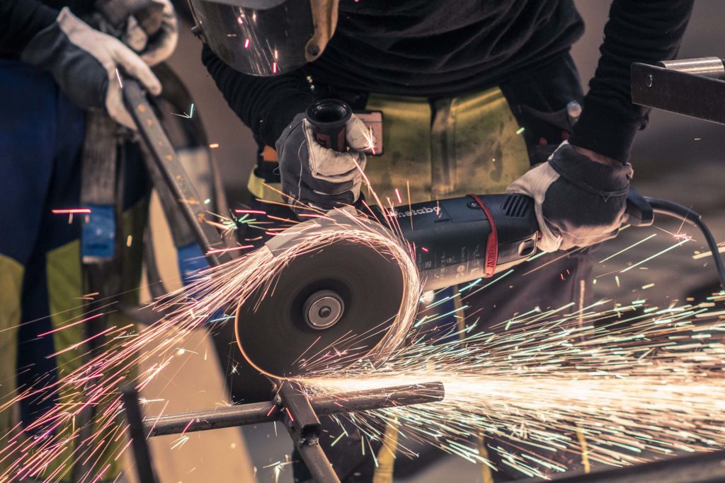 Vmek AS | Montering - Sveising - Reparasjon